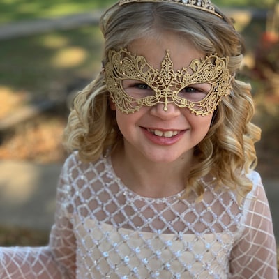 Small Children's Halloween Masks for Kids, Masquerade Ball, Gold Girls ...