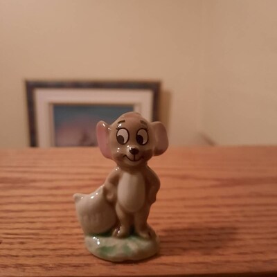 Wade Disney Hatbox Peg Boxed 1980's perfect - Etsy