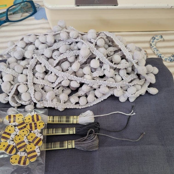 BEE BUTTONS X 10, Cute Wooden Bee Buttons, Wooden Bee Buttons, Bumble ...