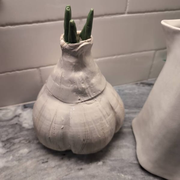 Ceramic Garlic Pot, Garlic Keeper, Pottery Garlic Holder, Cottage ...