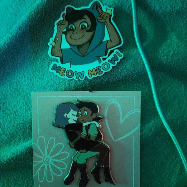 The Owl House Gold Enamel Pin | Lumity Luz Noceda & Amity Blight Hug - Etsy