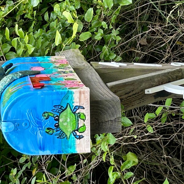 Toon Turtle Mailbox Topper - Customizable Colors! - Etsy