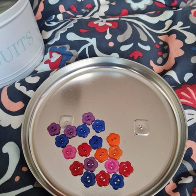 10, 14mm 22L Red Flower Shaped Resin Buttons, Red Flower Buttons, Red ...