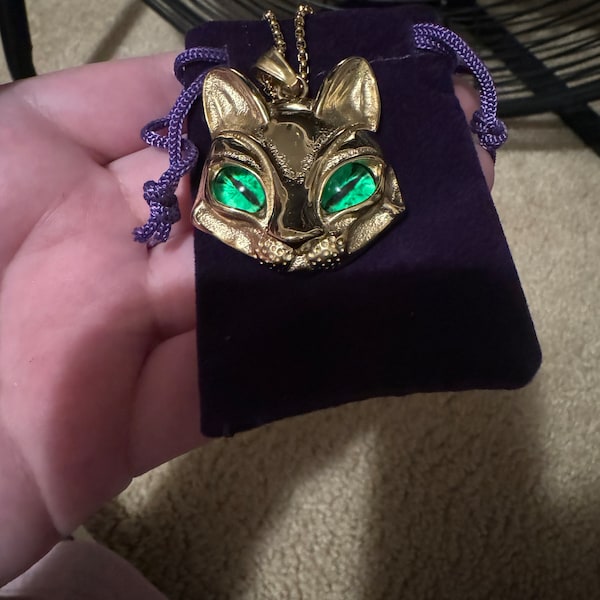 Gold Cat Head Green Eyes Necklace, Gift for Cats Fan, Cat Face With ...