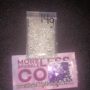 Alien Glitter Green Iridescent Alien Head Glitter for Resin - Etsy