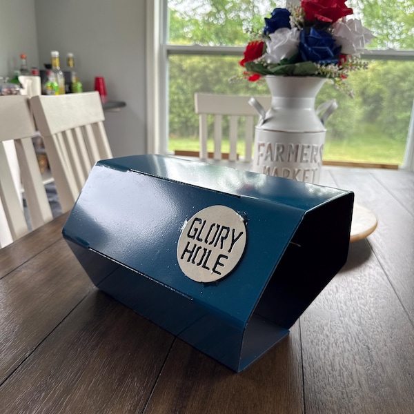 Flipping off Bigfoot Sign DXF, Peaking Bigfoot DXF and SVG Files ...