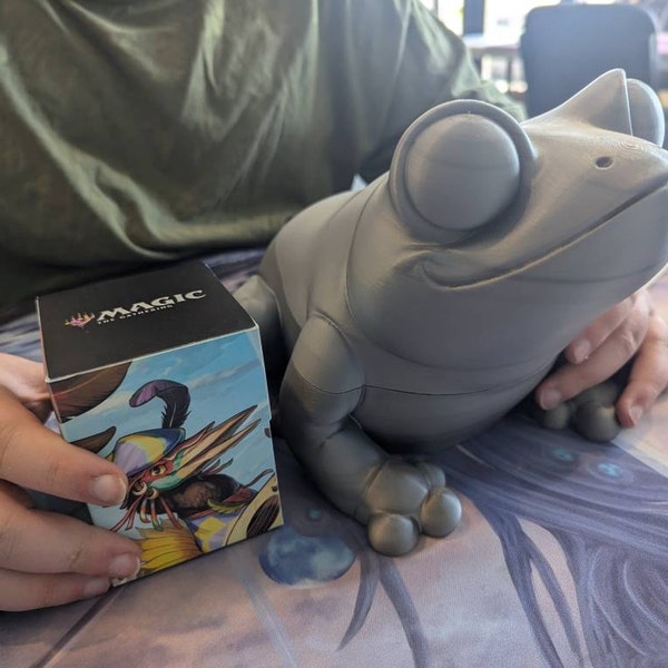 MTG Poison Dart Frog Deck Box - Etsy