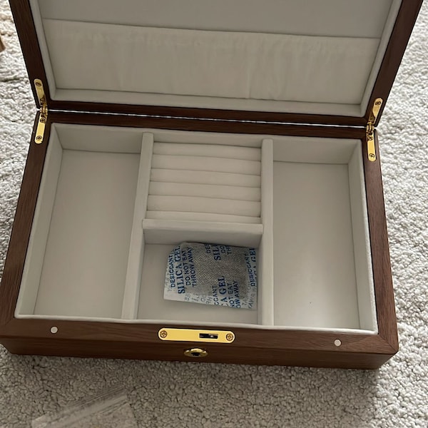 Lockable Walnut Wood Jewellery Box, Large Jewelry Box for Earring ...