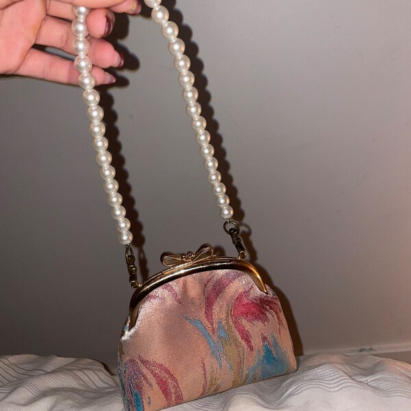 Vintage Cheongsam Style Kiss Lock Handbag With Ocean Oil Painting ...