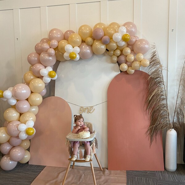 Daisy Balloon Garland Kit First Birthday Decor Baby in Bloom Baby ...