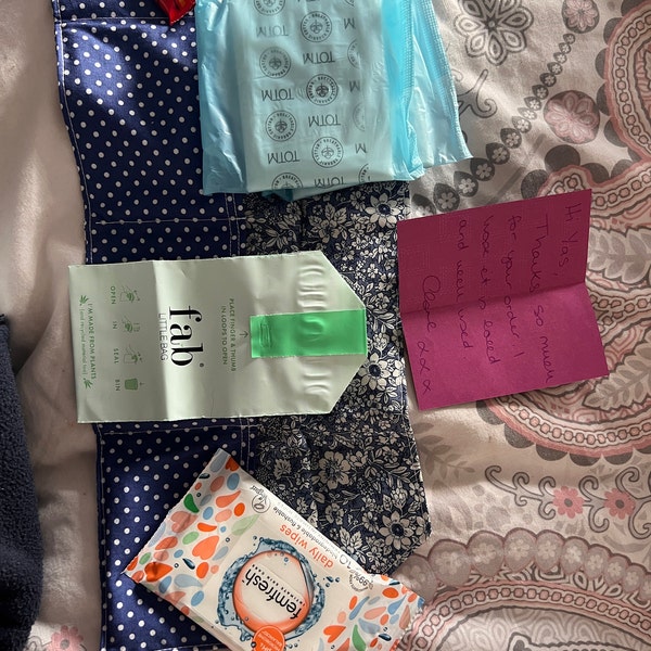 Frida Kahlo Period Essentials Kit First Period T Discreet