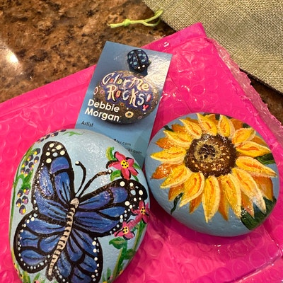Rose Garden Painted Rock-hand Painted Rose Rock-rock Art-stone Art ...