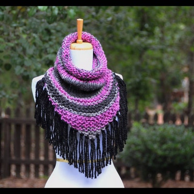 KNITTING PATTERN the Original Stay Put Scarf Pull Through Keyhole Scarf ...