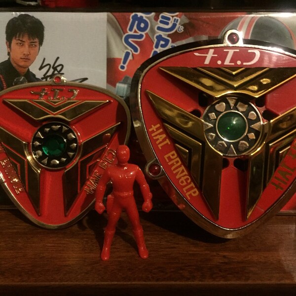 Time Traveler Quantum Fire Red Badge Metal Prop Concept Time Ranger ...