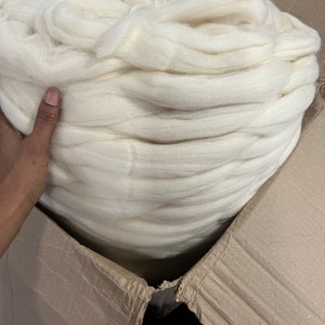 4.4 Lb on Sale Wool Roving, Roll Un-dyed White Wool Top Fiber Spinning ...