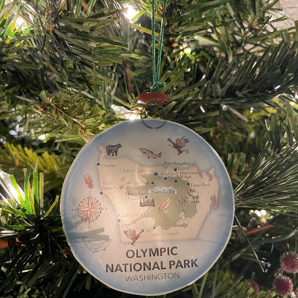 White Lotus Flower Christmas Tree Ornament - Art Glass Light Catcher ...