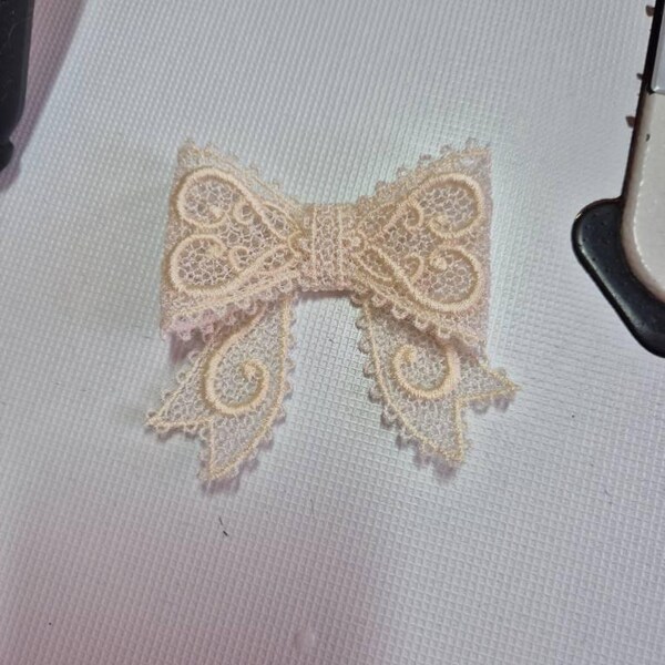 FSL Bow With Hearts 3D Machine Embroidery Design. Free Standing Lace ...