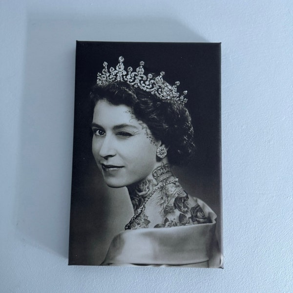 Punk Queen Elizabeth Winking Canvas Art Wall Art Graffiti Print Picture ...