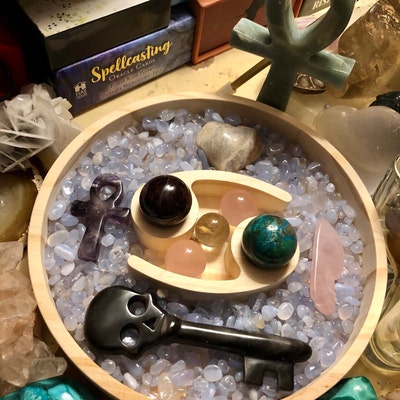 Libra Crystal Tray Wooden Crystal Tray Libra Crystal - Etsy