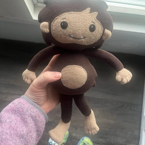 Sherpa 8 Ball Pillow, Magic Eight Ball Cushion, Tufted Black Pillow 8 ...