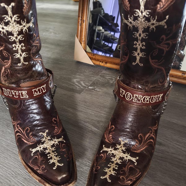 CUSTOMIZABLE - Custom Leather Boot Harness Set - Etsy