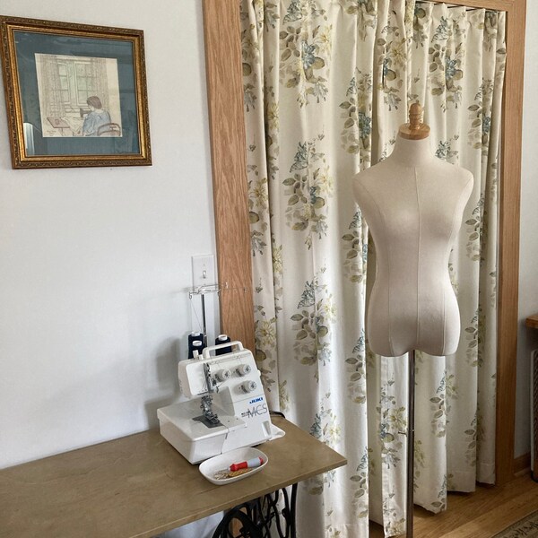 Female Display Dress Form in Natural Canvas on Modern Wood Flat Base by ...