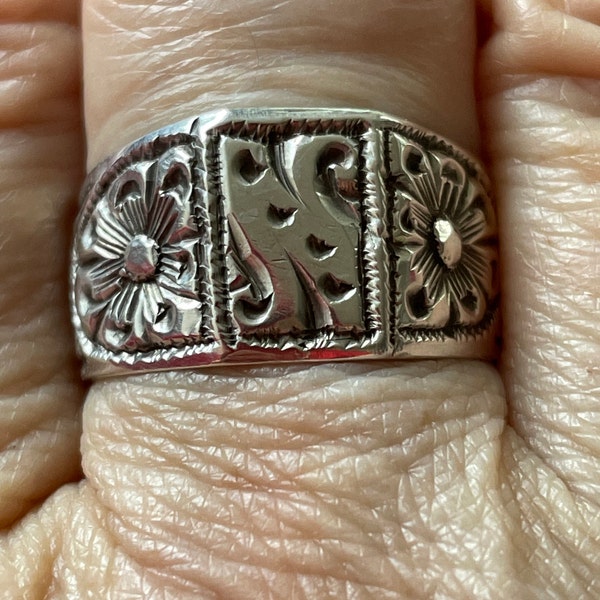 Antique Victorian Gold Signet Ring Engraved Bloodstone Intaglio Crest ...