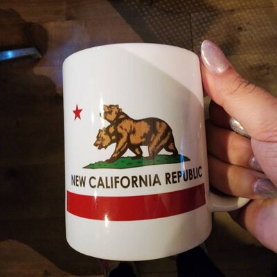 Nuka Cola Cranberry Fallout Inspired Glass Tumbler 16 Oz, Fallout Vault ...