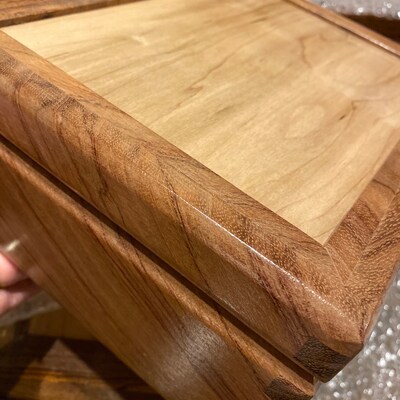 Handmade Walnut Wooden Keepsake Box 9 X 7 X 3-1/4, Maple Top and Bottom ...