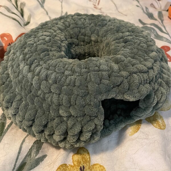 BUNDLE! 20% off - Donut Den Crochet Patterns (all 3 Sizes) - Snake Hide ...