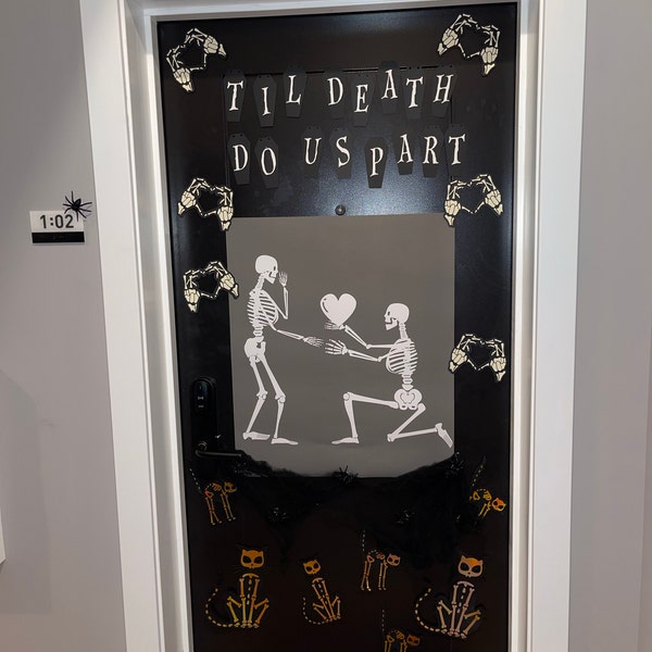 Skeleton Running - SVG / Vector File / Digital Download / Halloween ...