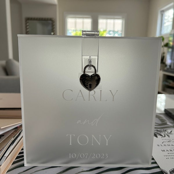 Minimalistic Personalized Name Card Box Wedding Acrylic Card Box With ...