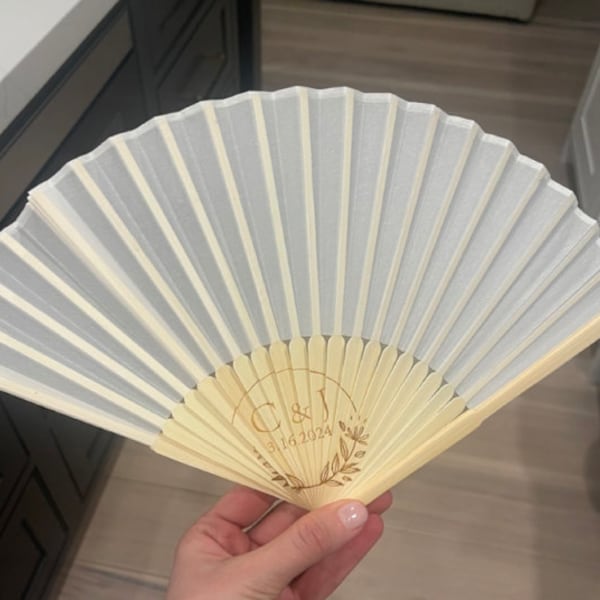 Personalized Custom White Fabric Fans Wedding Party Favors Gifts Guests ...