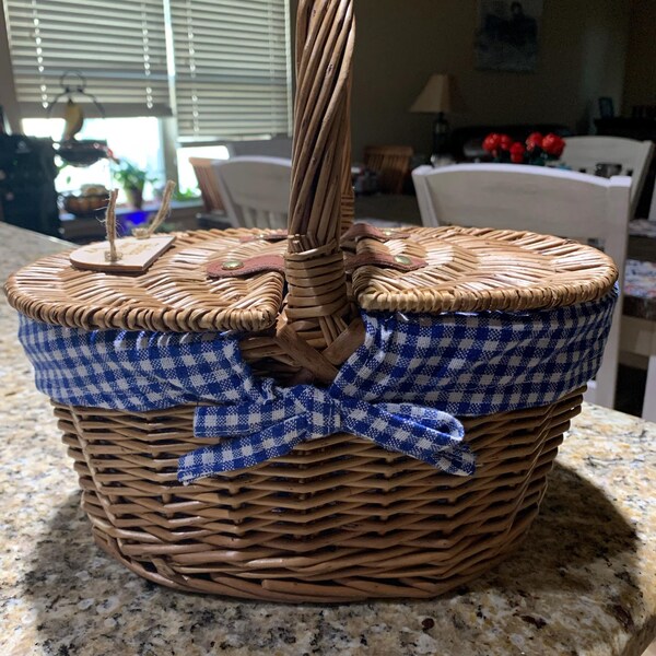 English Country Garden Gathering Basket, Garden Trug, Traditional ...