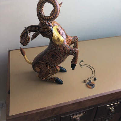 Alebrije // Owl // Buho // Wood // Oaxaca // México // Artesanía // Art ...