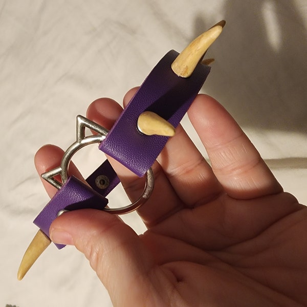 Set of Thin 1" Teeth, White or Black Resin Fangs, Animal or Lizard ...