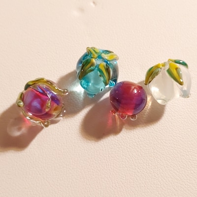 MAGICAL FAERIEBERRIES GLASS Beads, 10mm Delicate Beautiful Fantasy ...