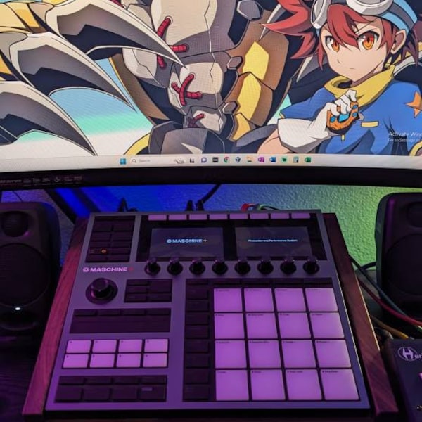 Native Instruments Maschine Stand // Desktop Rack for Maschine Plus or ...