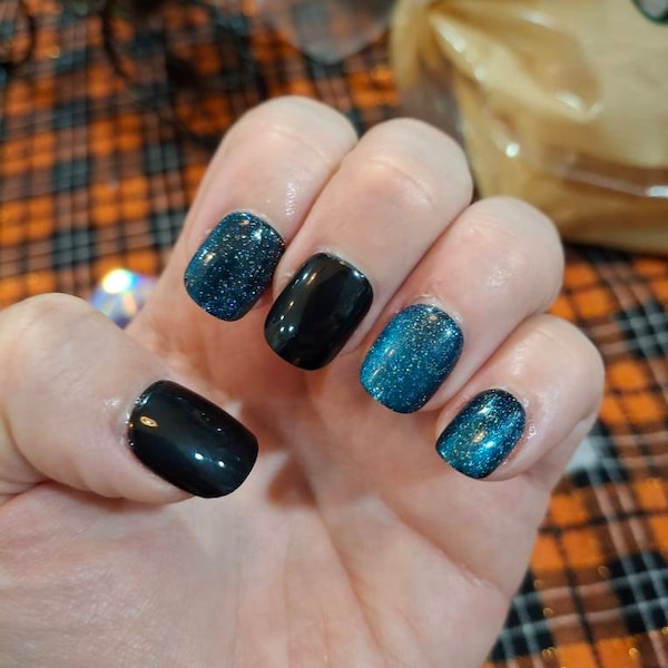 24 Pcs Floral Checkerboard Press-on Nail Set/ Almond Shape - Etsy