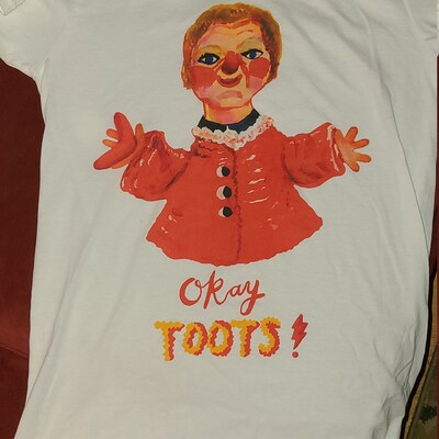 Mr Rogers Neighborhood, Mr. Rogers Art, Unisex Shirts, Unique T-shirts ...