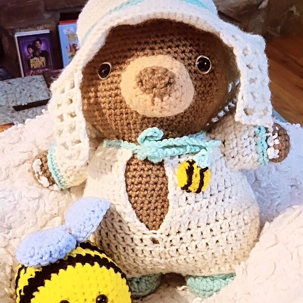Beekeeper Bear | PDF Crochet Amigurumi Pattern | Grizzly Brown Bear ...