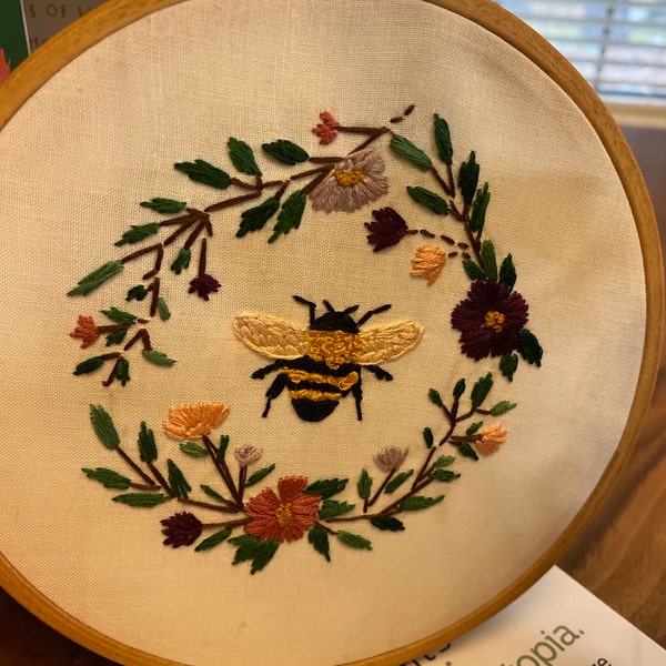 Bee Hand Embroidery Pattern, Digital Download Embroidery, Bumble Bee ...