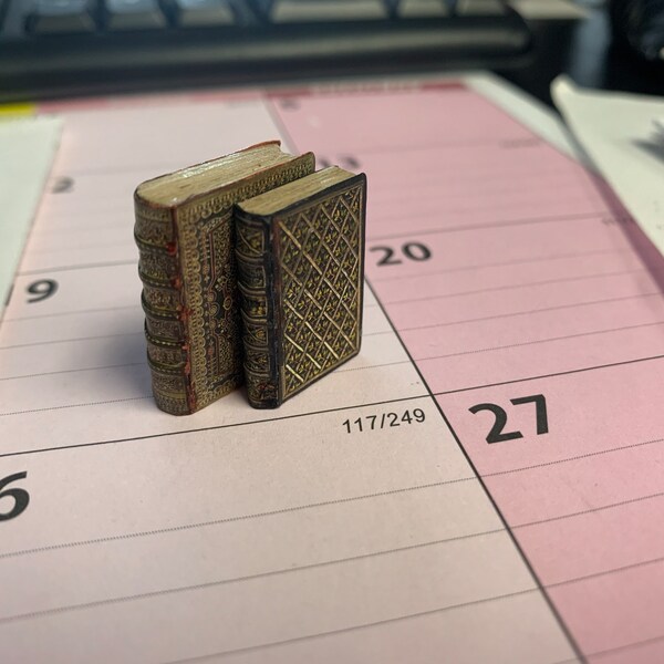 Paper Pitcher With Hydrangea Flowers Dollhouse Miniatures Artisan ...