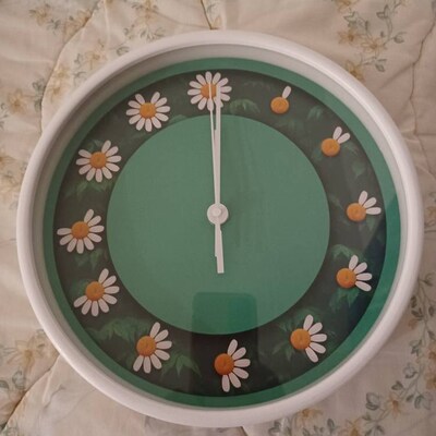 Daisy Flower Clock Pink, Plant Wall Clocks, Home Decor Gifts ...