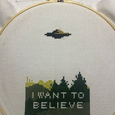 Babel Fish Cross Stitch Pattern Hitchhiker's Guide to the Galaxy - Etsy