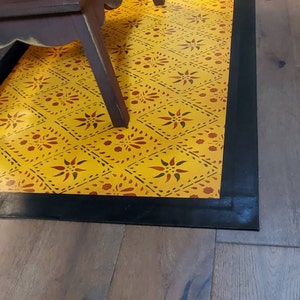 Early American Floorcloth Area Rug. Primitive Floor Cloth. May House ...