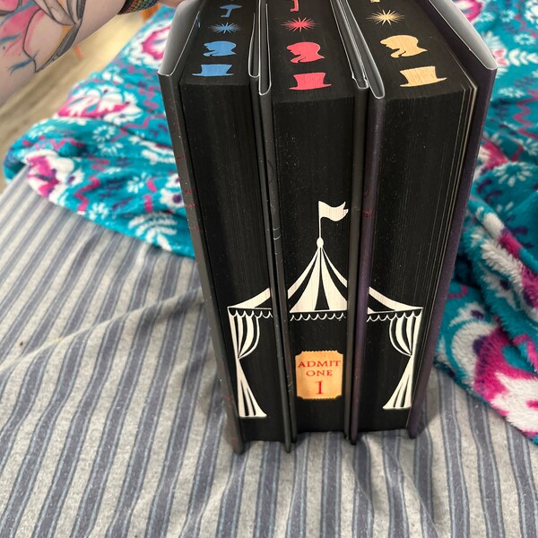 Caraval Trilogy (caraval, Legendary, and Finale) by Stephanie Garber ...