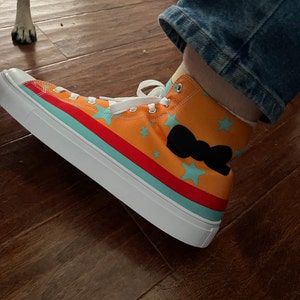 Arson Worm Sticker - Etsy