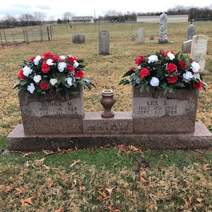 Handmade Christmas Carnations Cemetery Saddle Fall Cemetery Flowers ...