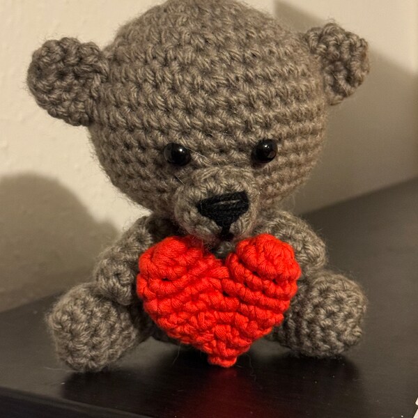 The Love Bear - CROCHET PDF PATTERN (english) - Etsy